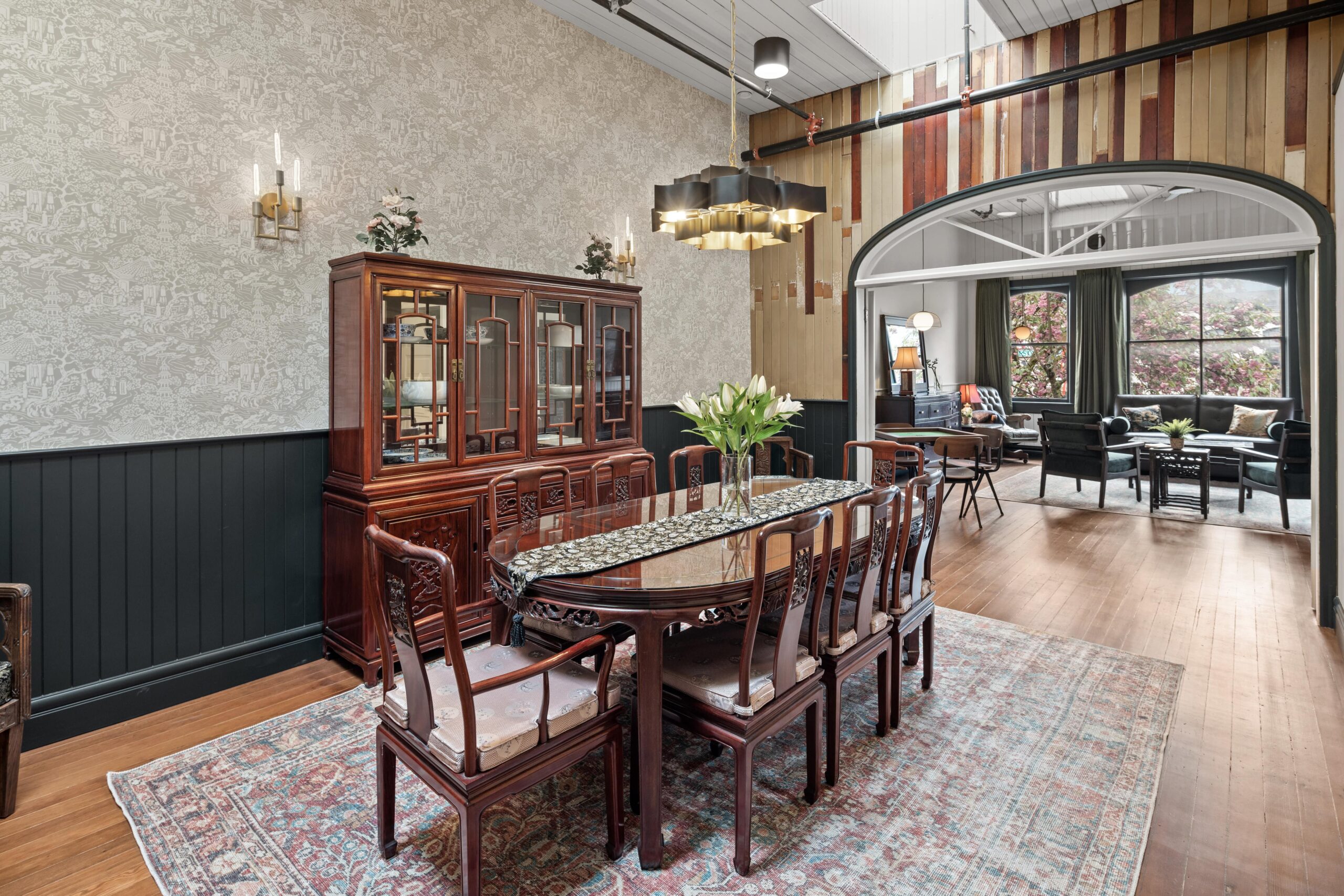 Fan Tan Hotel - Co-Hosts